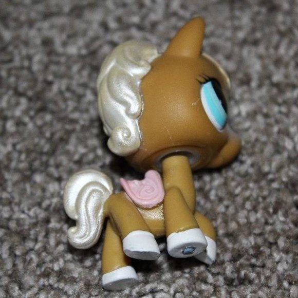 Hasbro | Toys | Littlest Pet Shop Pearly Mane Tan Ivory Horse 24 Blue ...